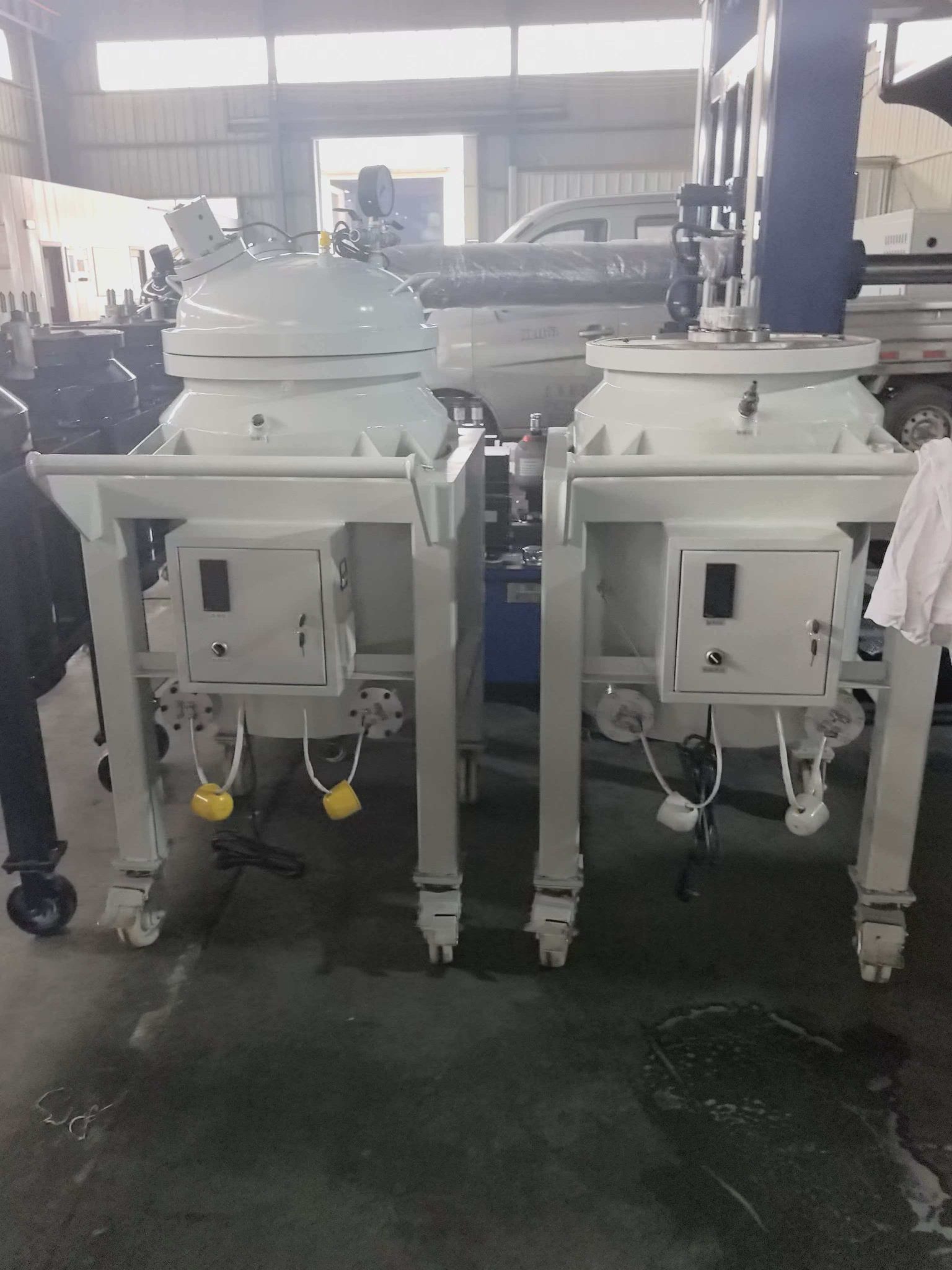 VOL-100L Epoxy Resin Mixing Machine - Volmet